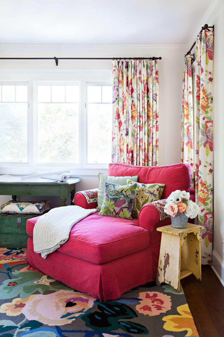 This Colorful Cottage Will Put a Smile on Your Face – Flea Market Finds ...