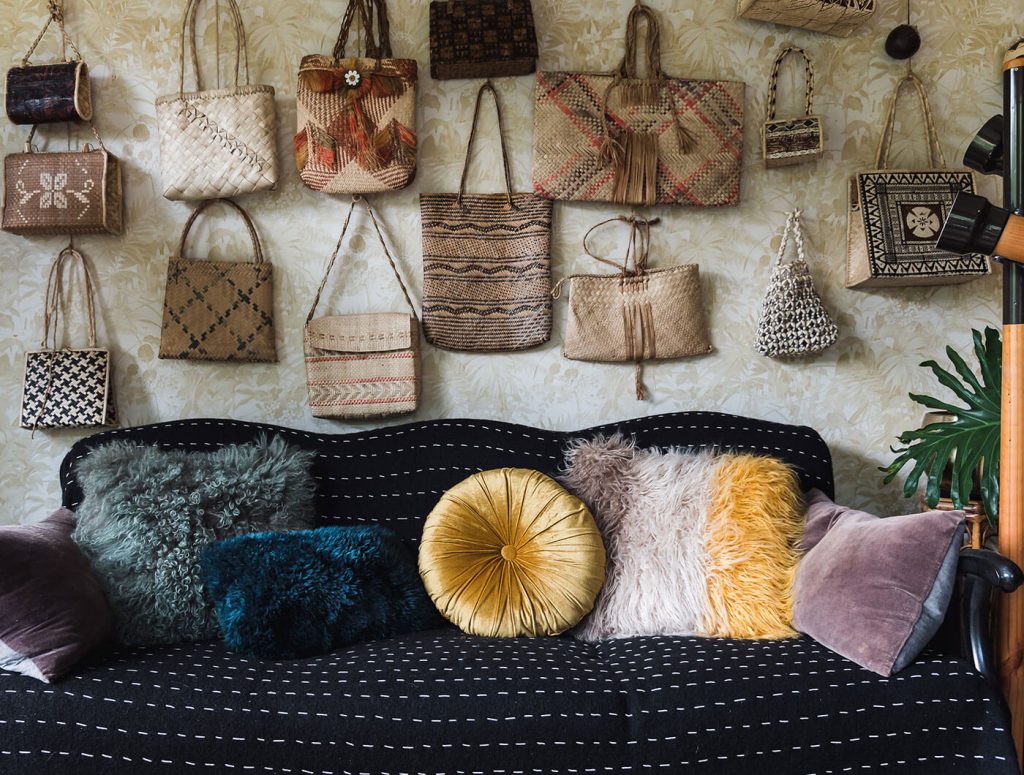 Rental Home Makeover with Vintage Collectibles – Flea Market Finds ...